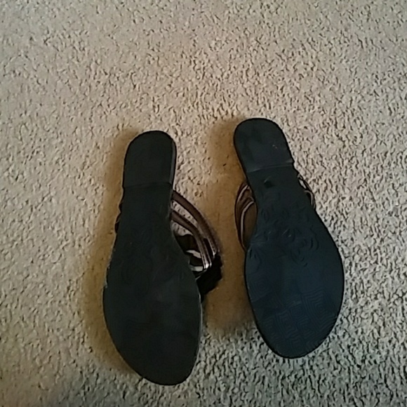 Izzy | Shoes | Izzy Sandals | Poshmark